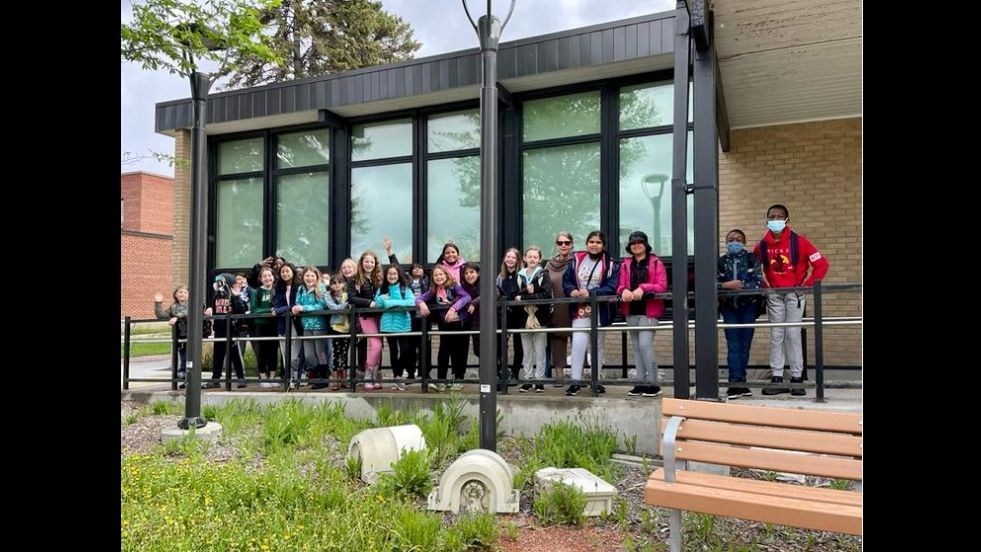 EVA Students Step Out To The Library!